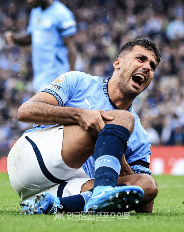 '맨시티 핵심 MF' 로드리, 전방십자인대(ACL) 파열로 '시즌 아웃 위기'